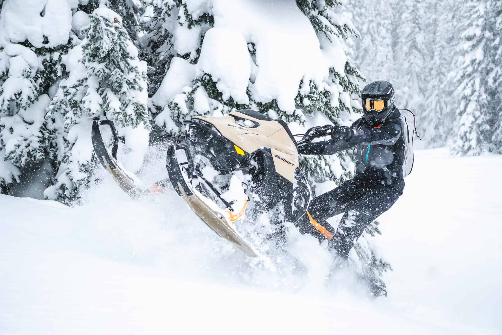SKI-DOO SUMMIT ADRENALINE 600R - KLASSENS BUSE! - Sledtrax